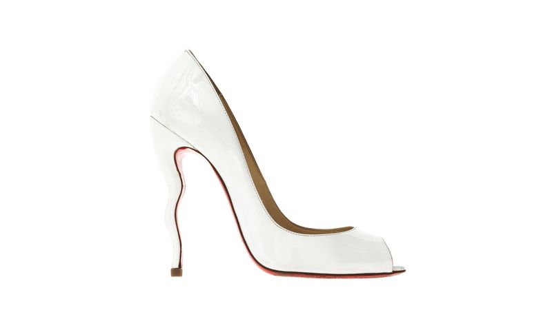 Peep Toe Christian Louboutin Salto Ondulado Verniz Branco Peep Toe Christian Louboutin Salto Ondulado Verniz Branco
