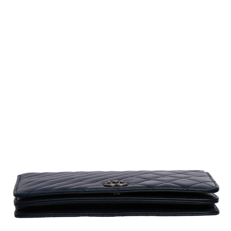Bolsa Chanel WOC Couro Marinho | Brechó de luxo - Prettynew
